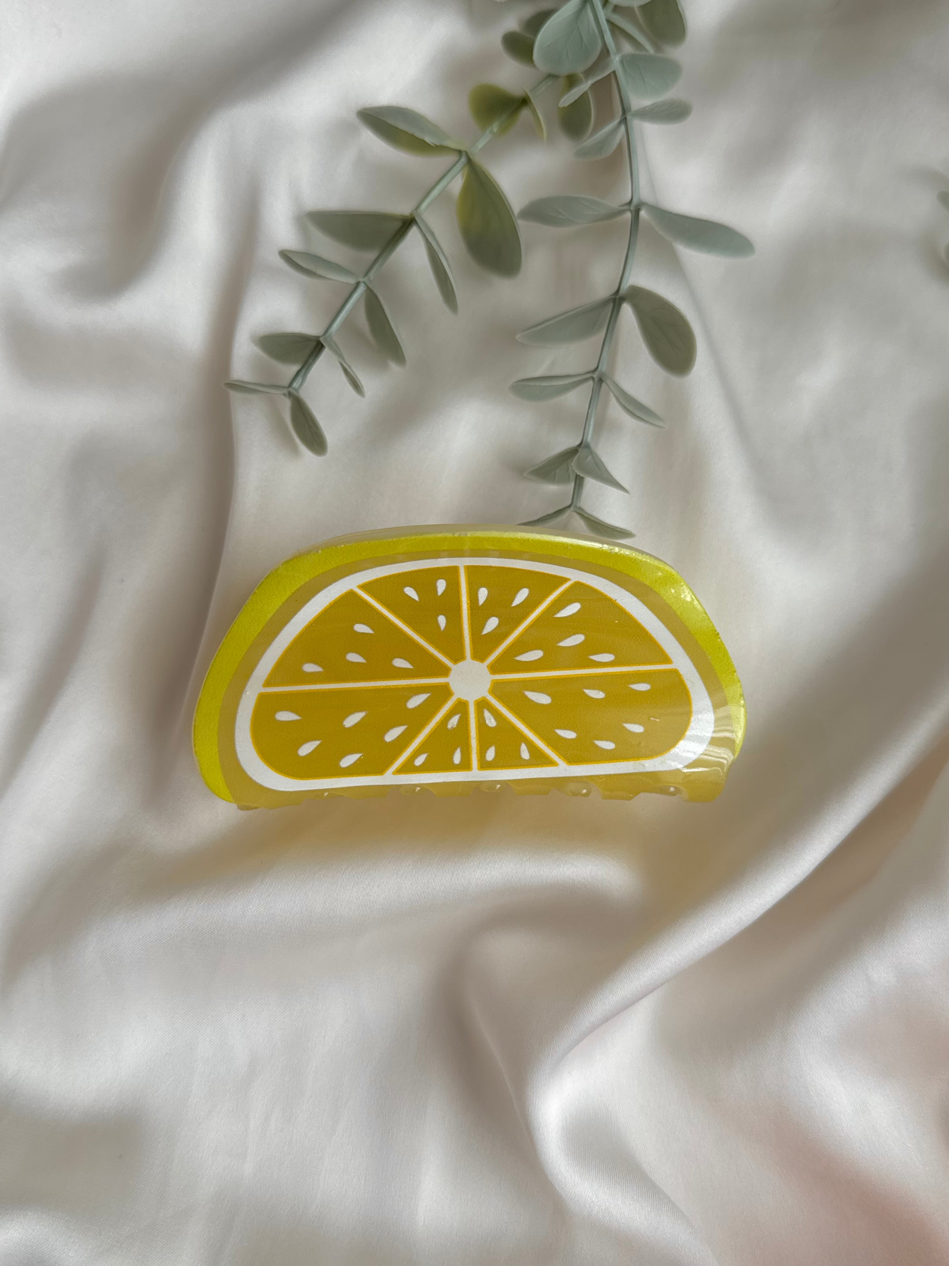Adorable lemon claw clip – Sabspreppysbeads